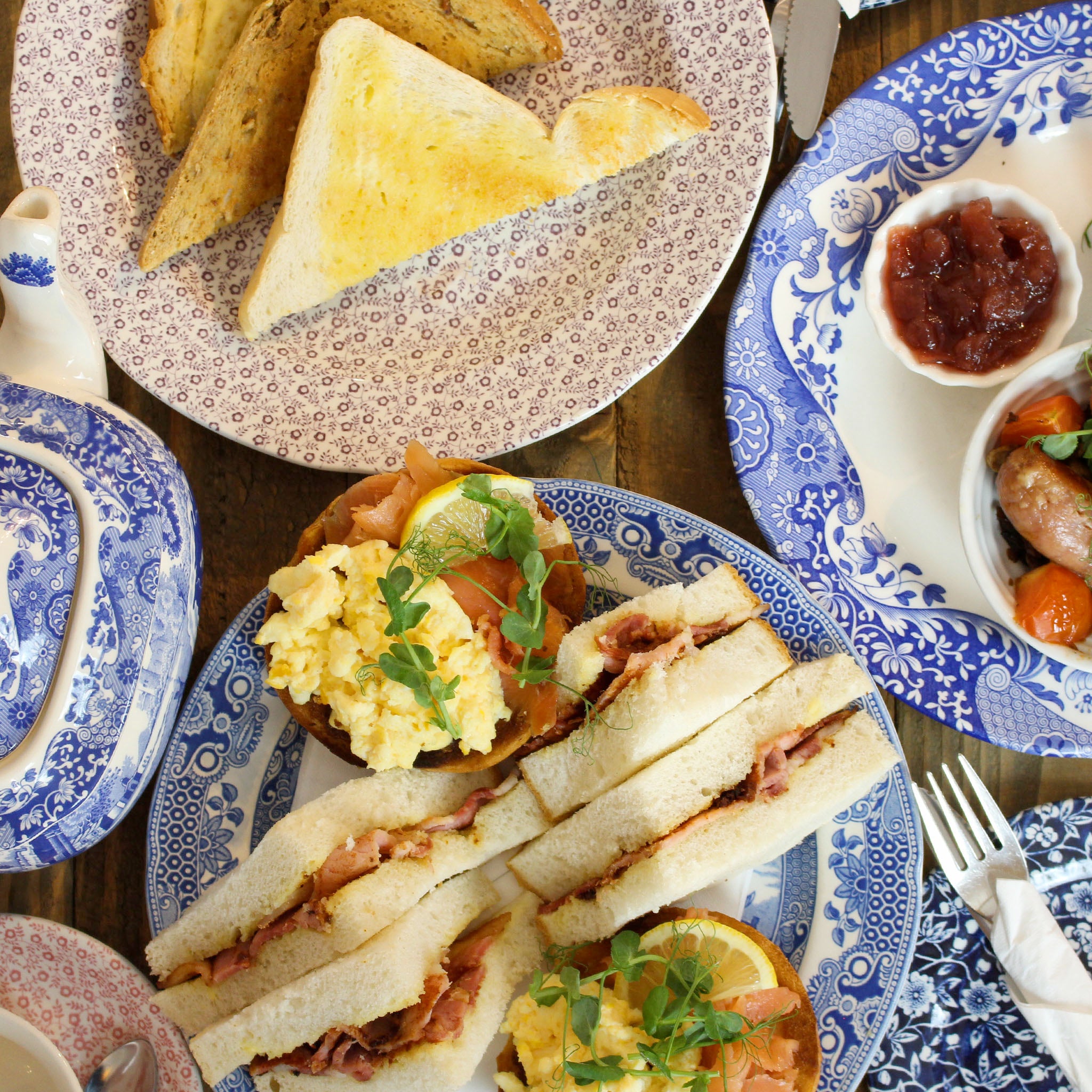 Ginger and Pickles: Luxury Gifts, Bakery & Café Tea Rooms